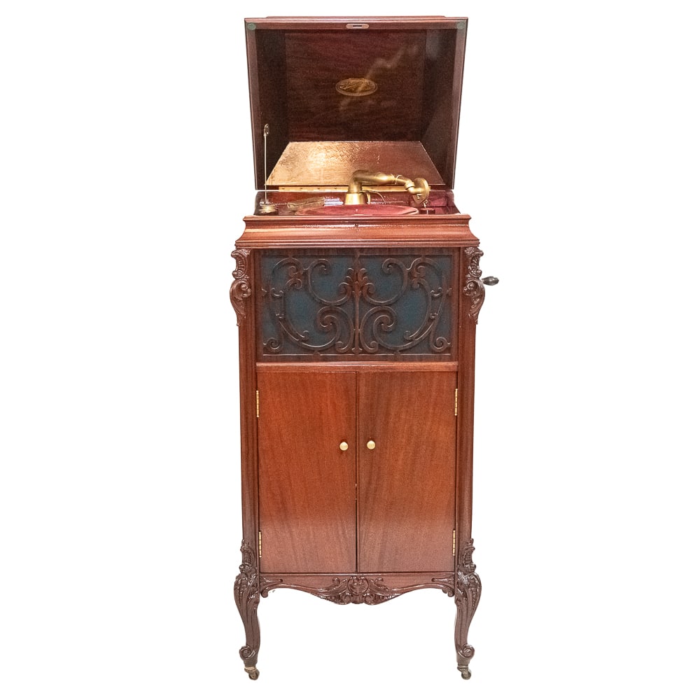Brunswick Model 117 Upright Disc Phonograph Auction