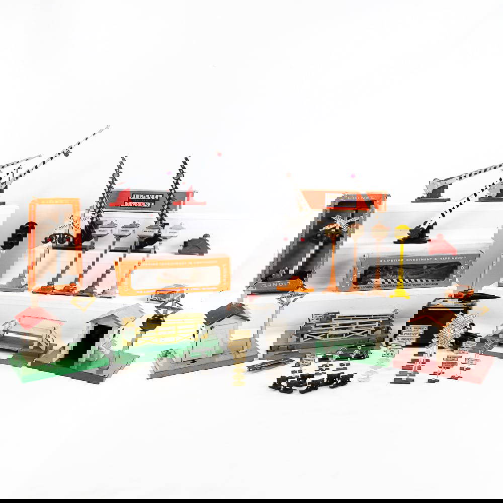 Lionel Crossing Gates Shack Stockyard Signal More+ Auction