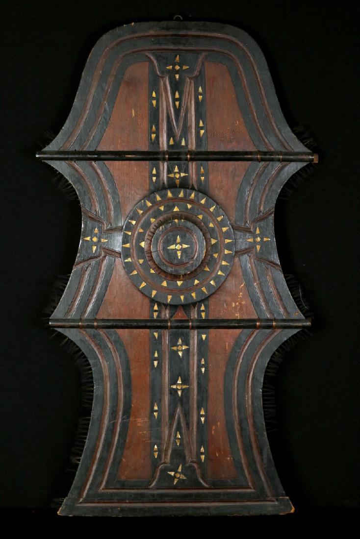 Rare 19th C. Asian Philippine BAGOBO Tribe Large Shield