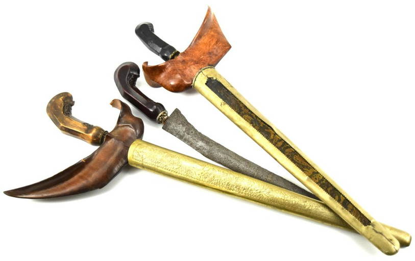 Three Indonesian Kris Daggers Knives (#0105) on Jan 14, 2023 | Sofe ...