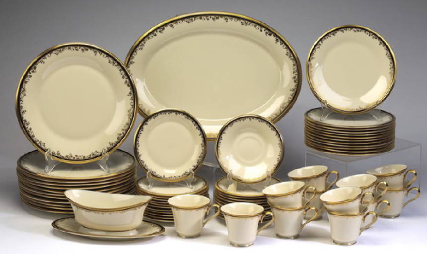 Lenox Table Service For 12 In The Eclipse Pattern