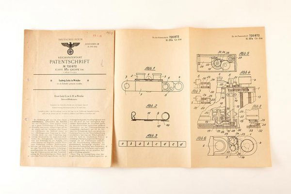Leica: Patent Specification For Stereo Leica