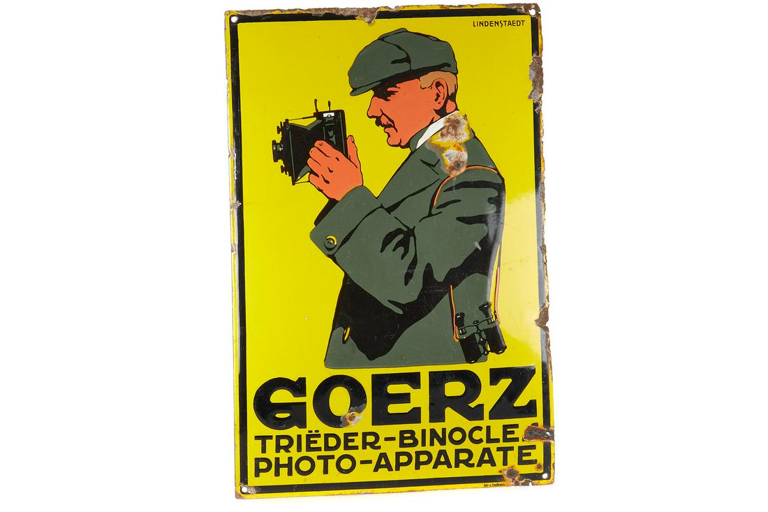 Goerz Enamel Sign - Jun 12, 2021 | Leitz Photographica Auction in Vienna