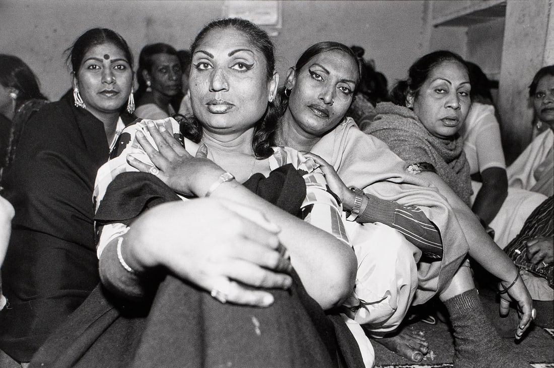 Dayanita Singh (* 1961) - Myself Mona Ahmed (the Third Sex Portfolio), 1989-1999 Auction