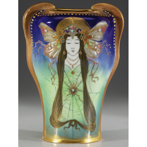 527: Amphora vase, "Sovereign of the Night