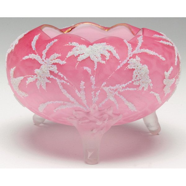 1429: Webb Coraline vase, pink satin glass