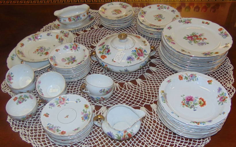 65 Piece Czech \"victoria\" Dinnerware Set