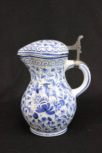 19th c. Delft stein decorated with "Birds" - May 28, 2013 | Time ...