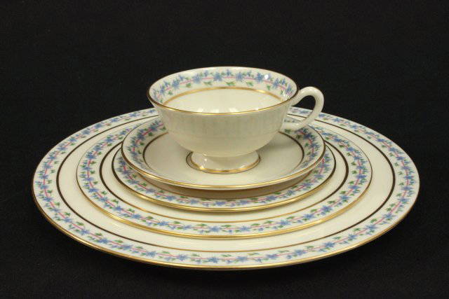 Lenox Dinnerware Set "fairmount" Service For 12