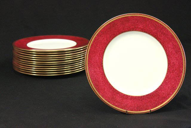 Set Of 13 Wedgwood Ulander Ruby Dinner Plates
