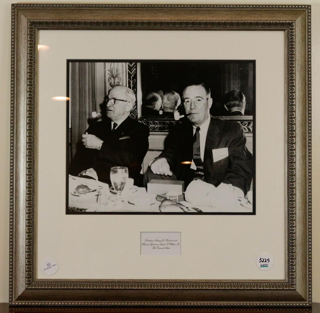 Height 26 Inch / Width 26 Inch / Sf Photographs, Prints