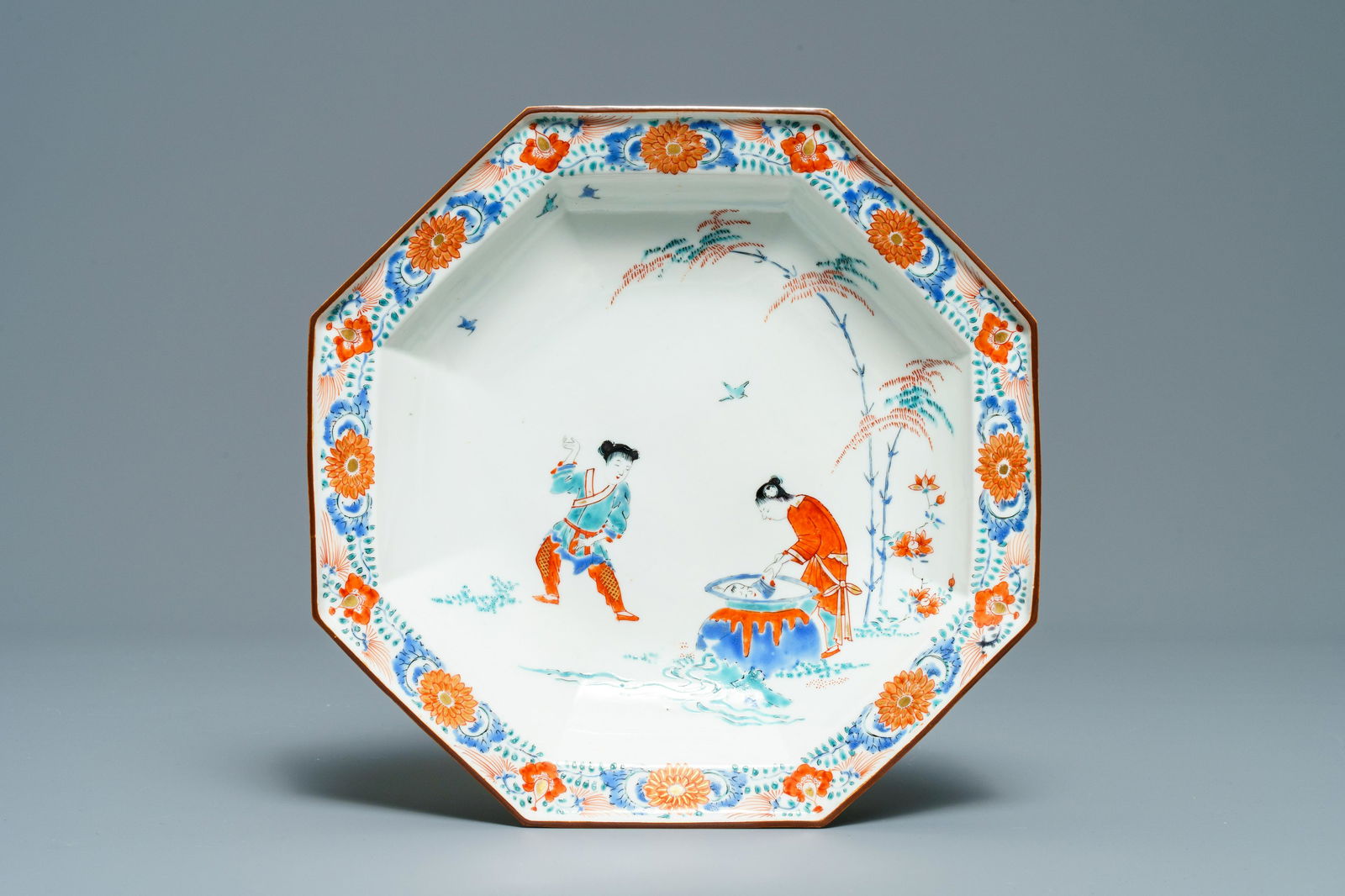 An octagonal Japanese Kakiemon 'Shiba Onko' dish, Edo - May 27, 2020 ...