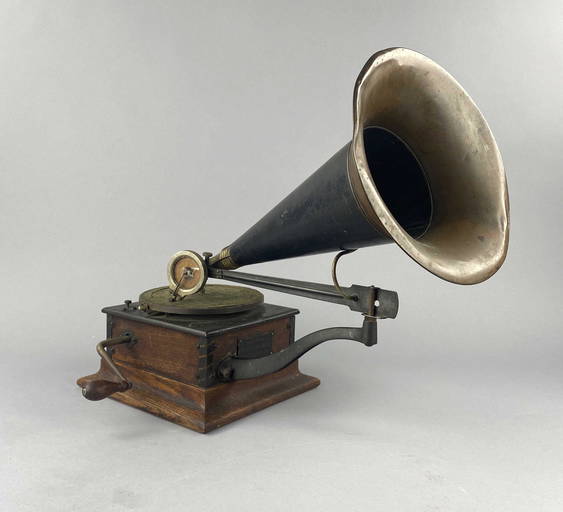 Victor Talking Machine Gramophone R 24653