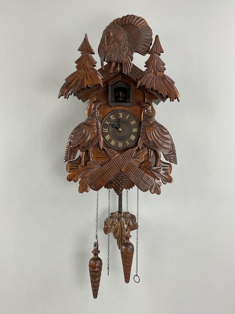 Chinese Quartz Turkey/farm Motif Cuckoo Clock Auction