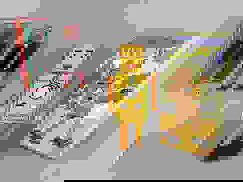 Tin Litho Robot Lilliput & St. John Proton Robot Auction