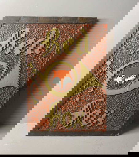 Machus Red Fox Carved Wooden Sign