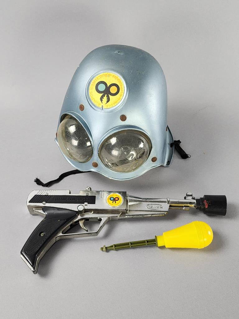 Hamilton's Invaders Science Fiction Helmet Pistol Auction