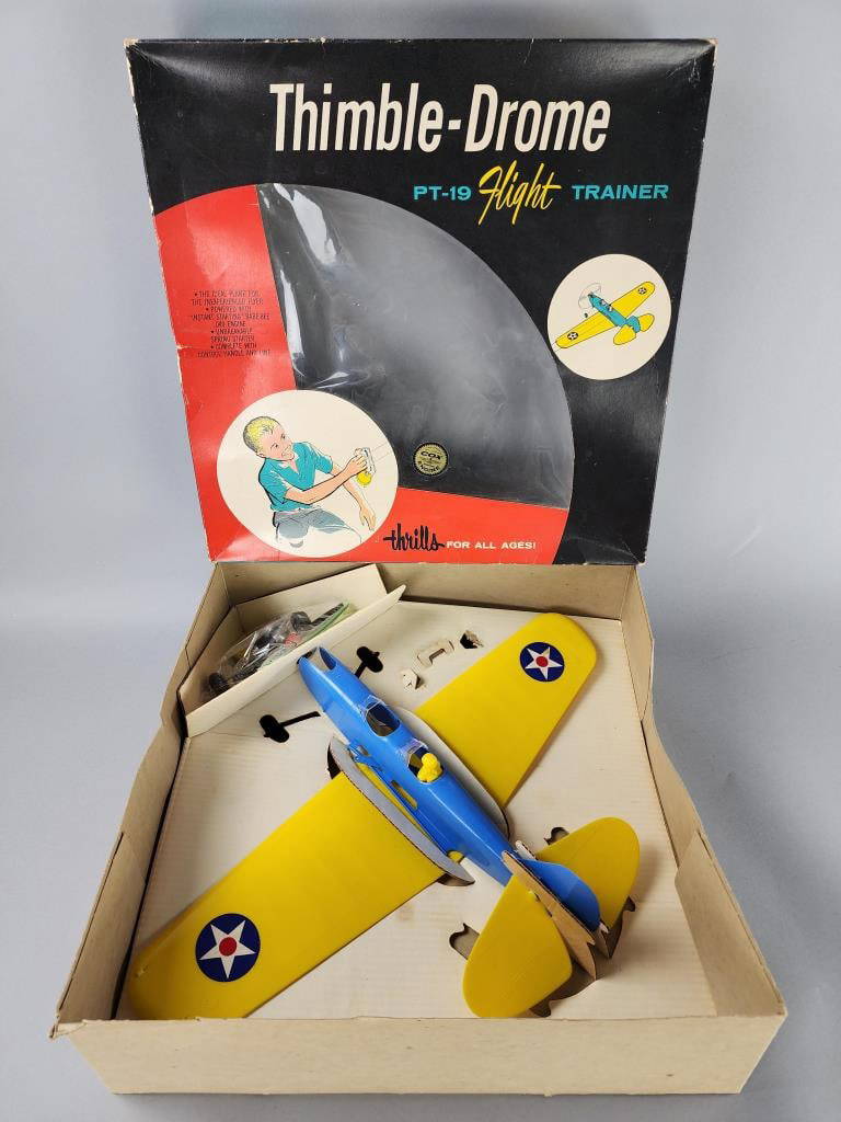Cox Thimble-drome Pt-19 Flight Trainer With Box Auction