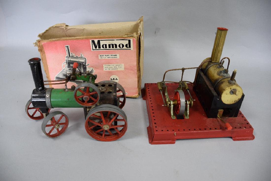 Mamod S.E.3. twin cylinder superheated steam engin