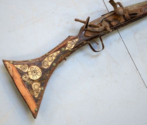 Indian flintlock rifle with bone inlay - May 08, 2013 | Ewbank's in ...