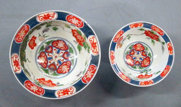 Graduated Pair Of 19th Century Japanese Imari Pattern