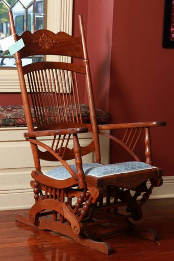 Beautiful Vintage Oak Glider Rocking Chair
