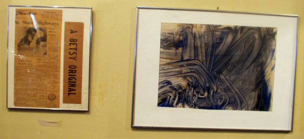 Chimpanzee Betsy The Chimp Finger Painting