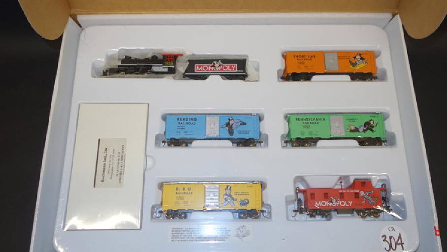 Monopoly Ho Scale Electric Train Set