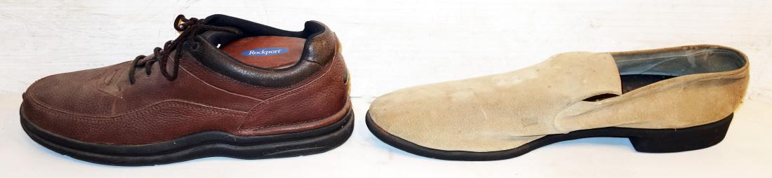 Oversize Shoe Store Displays (2)