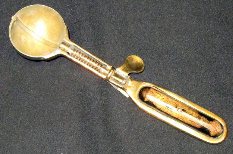Clipper Ice Cream Scoop