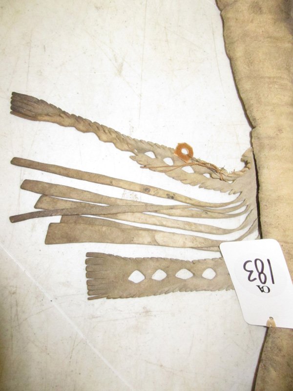 CHEROKEE BOW, ARROWS AND QUIVER : Lot 183