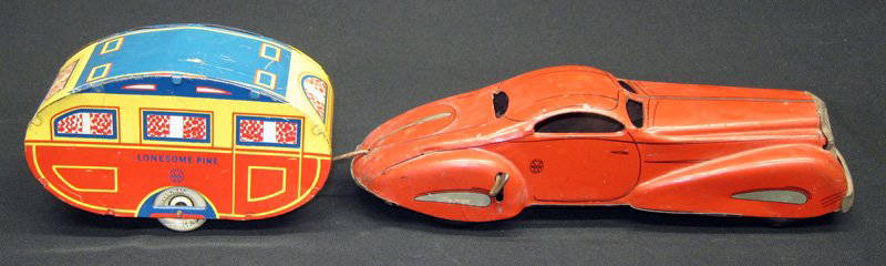 Marx Streamline Car & Lonesome Pine Camper