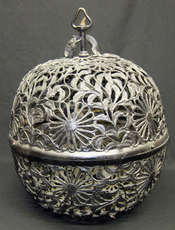 Cast Iron Ball Lantern