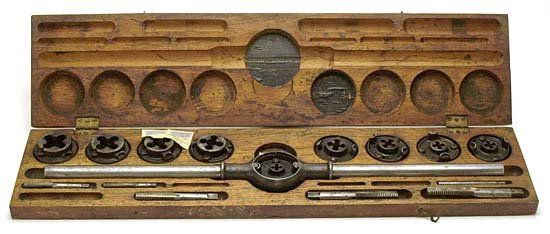 1197: c.1900 TAP & DIE SET IN OLD WOOD BOX