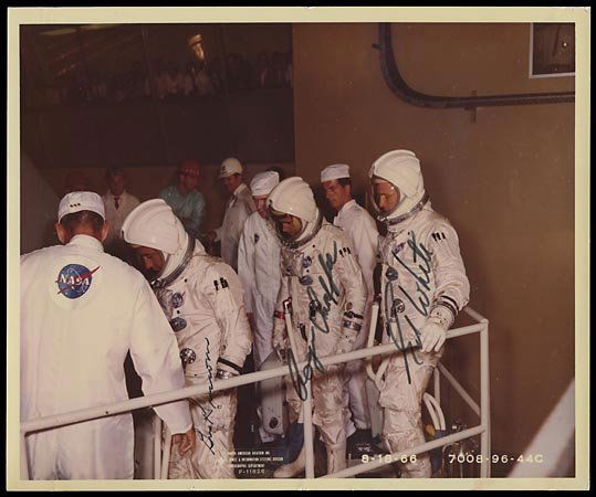 184: 1966 APOLLO 1 CREW SIGNED PHOTO