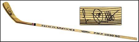 1373: JOHN LECLAIR SIGNED HOCKEY STICK