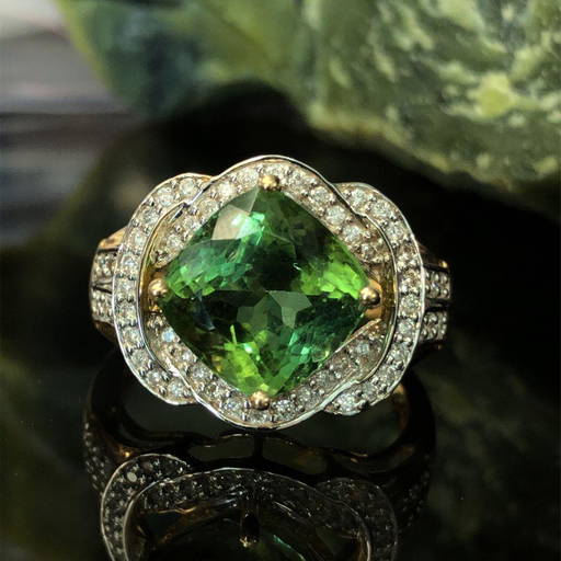 Green Tourmaline & Herculean Knot Diamond Frame