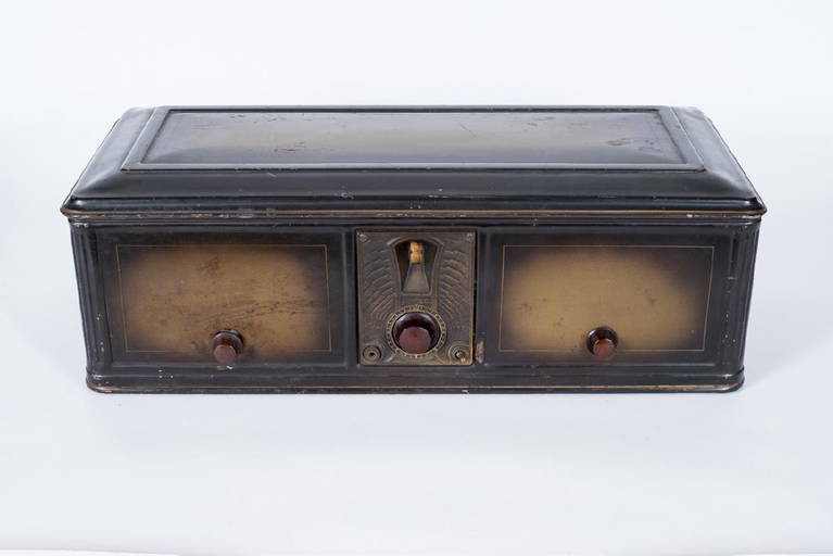 Philco Model 511 Spanish Brown Radio - May 07, 2017 | Cordier Auctions ...