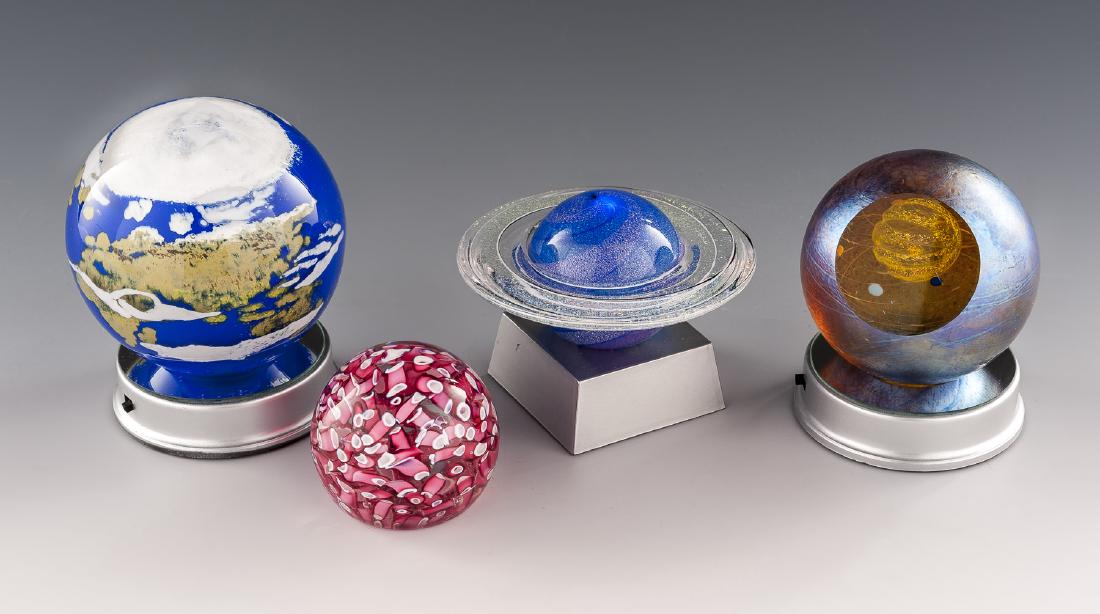 4 Art Glass Paperweights Incl Glass Eye Studio