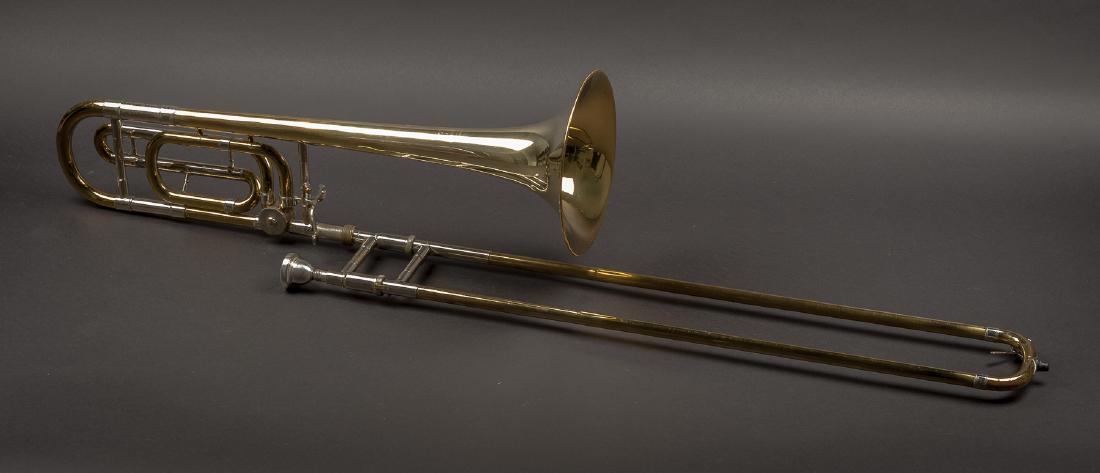 HARTLAND ROY ROGERS & TRIGGER PLASTIC TOY FIGURES