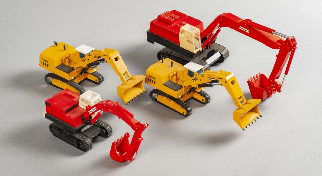 4 Toy Earth Movers Incl Poclain & Liebherr