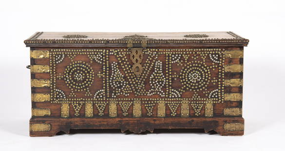 Kuwaiti Chest