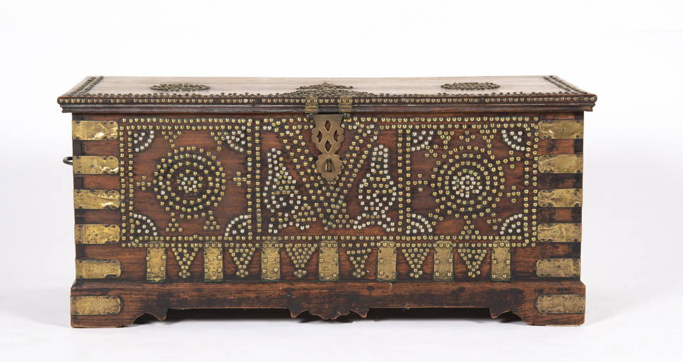 Kuwaiti Chest