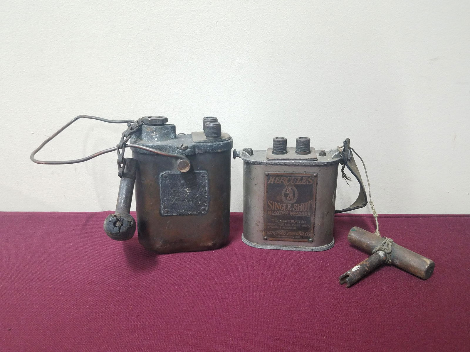2 Detonators incl US Army Blasting Machine - Dec 28, 2019 | Cordier ...