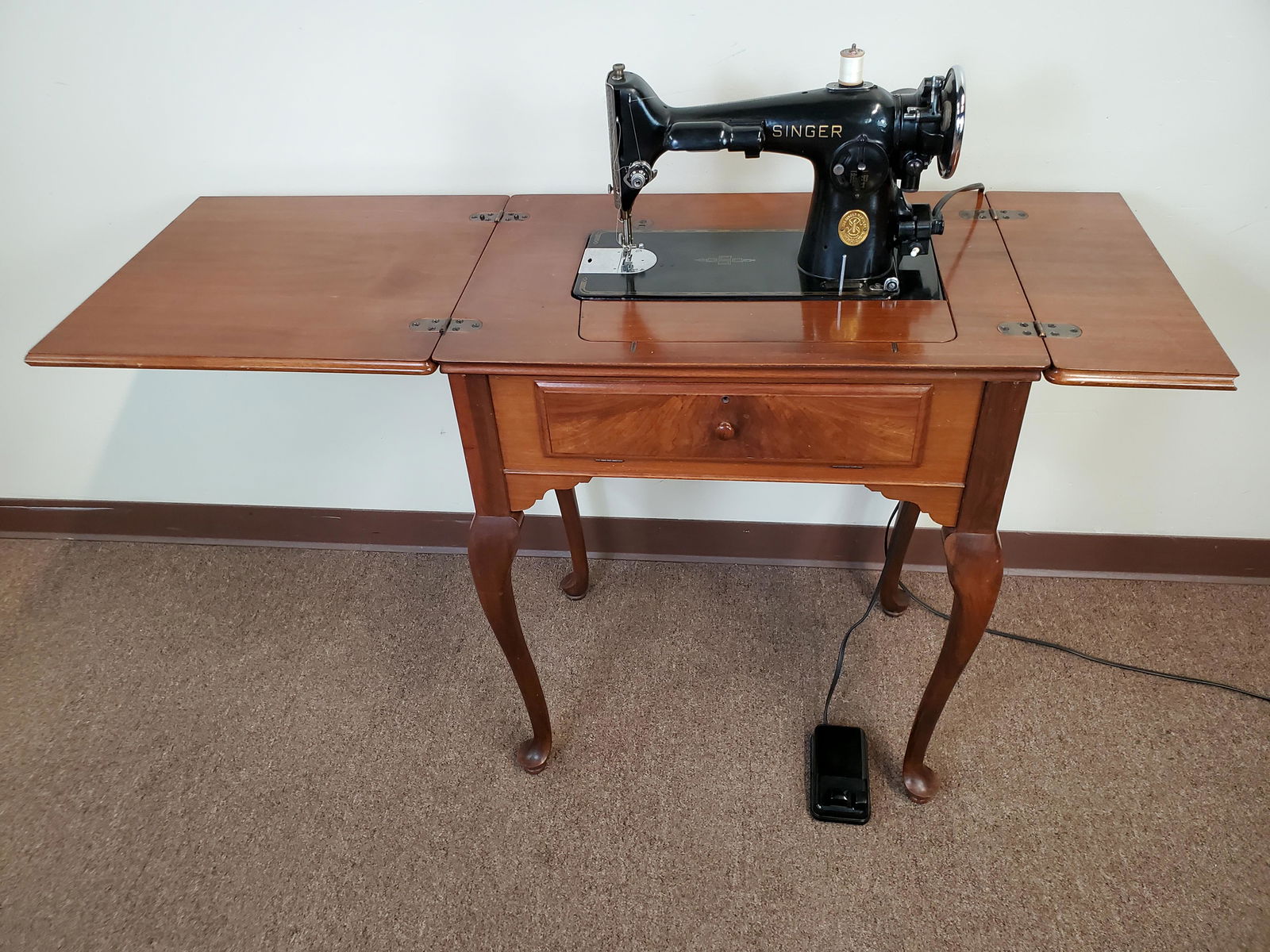 Singer Sewing Machine With Bench