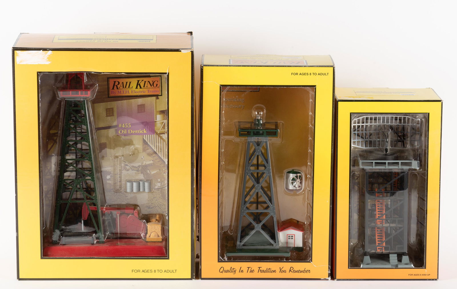 3 Rail King Structures Incl Aircraft Beacon