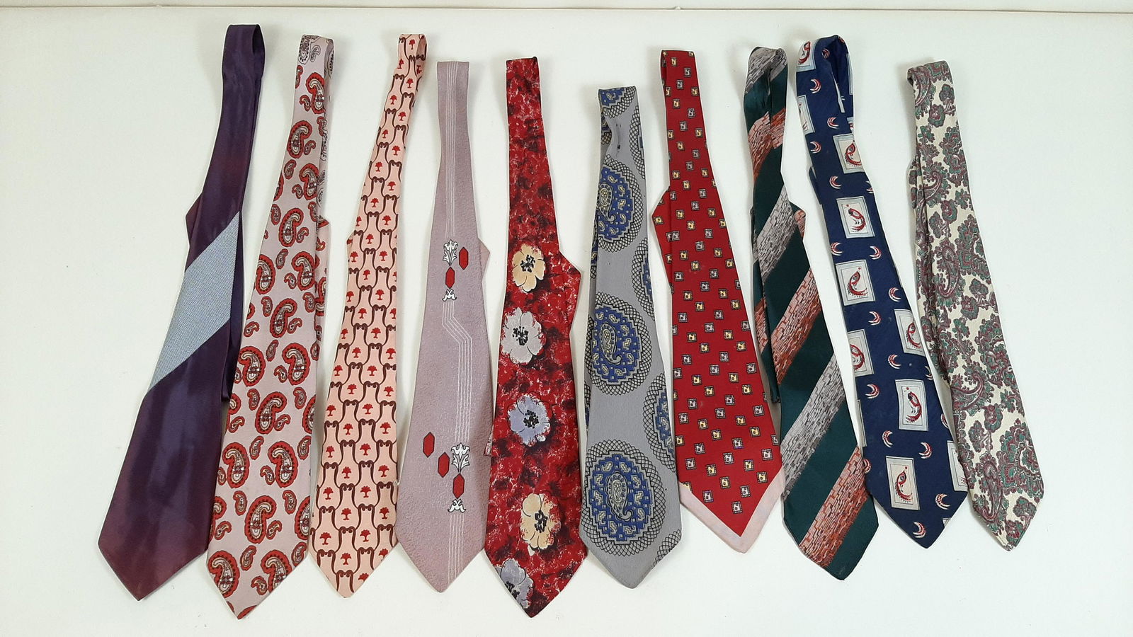 10 Vintage Neckties