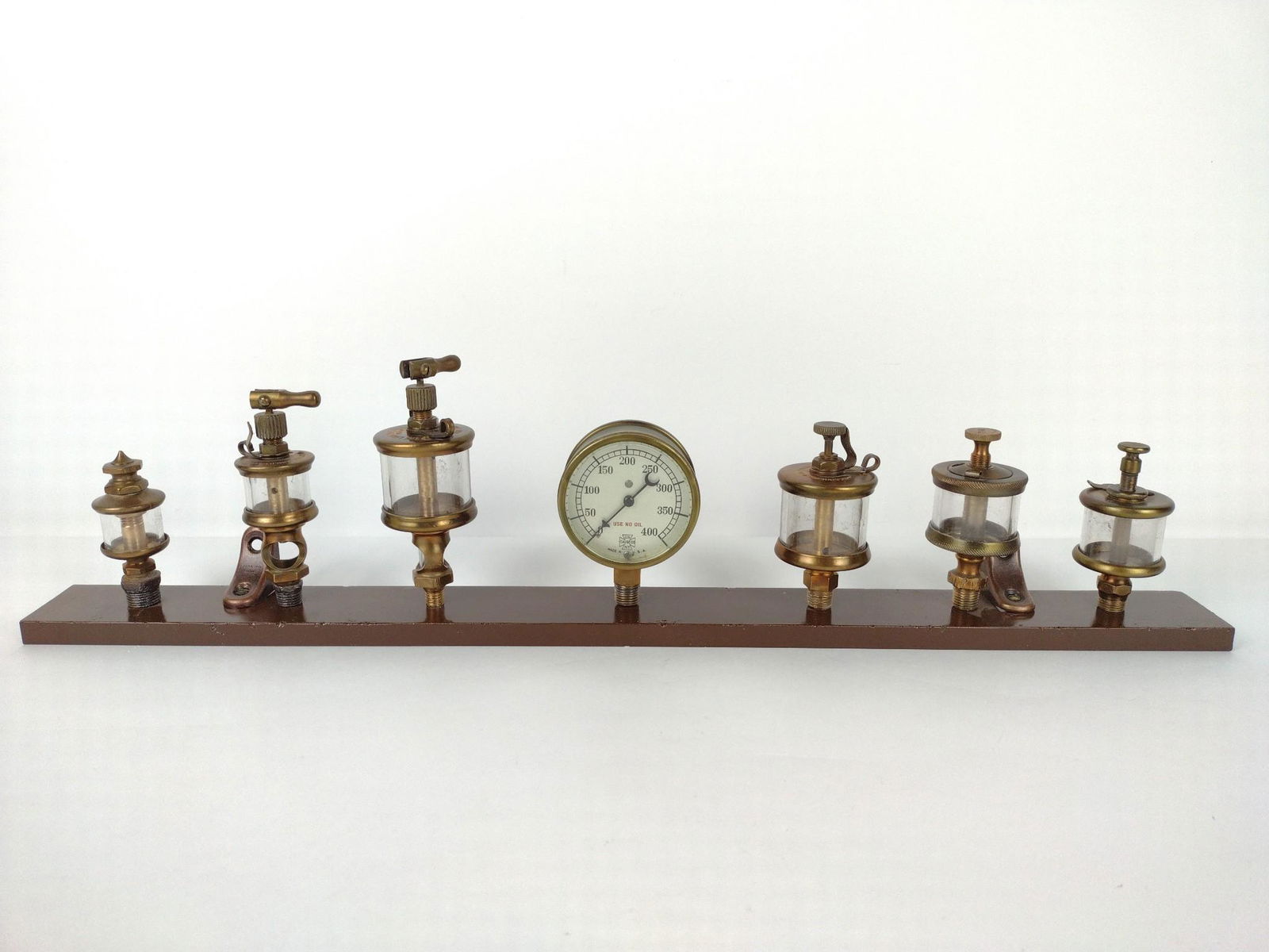 Drip Oiler Display Incl Lunkenheimer