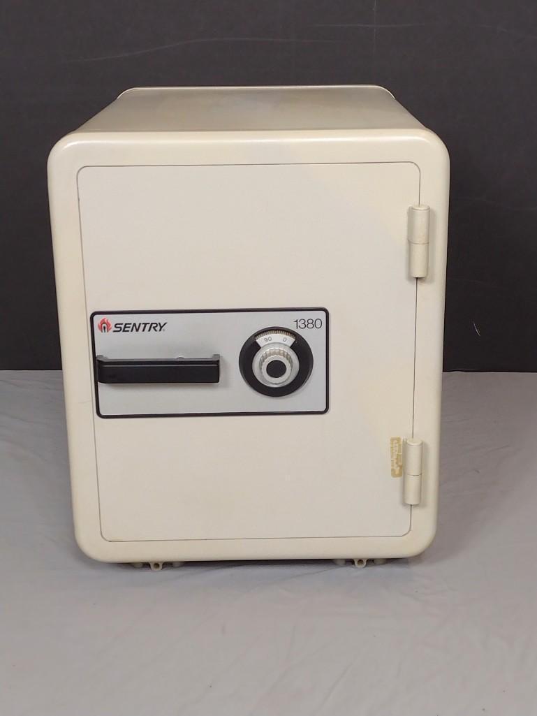 Sentry Safe Model 1380
