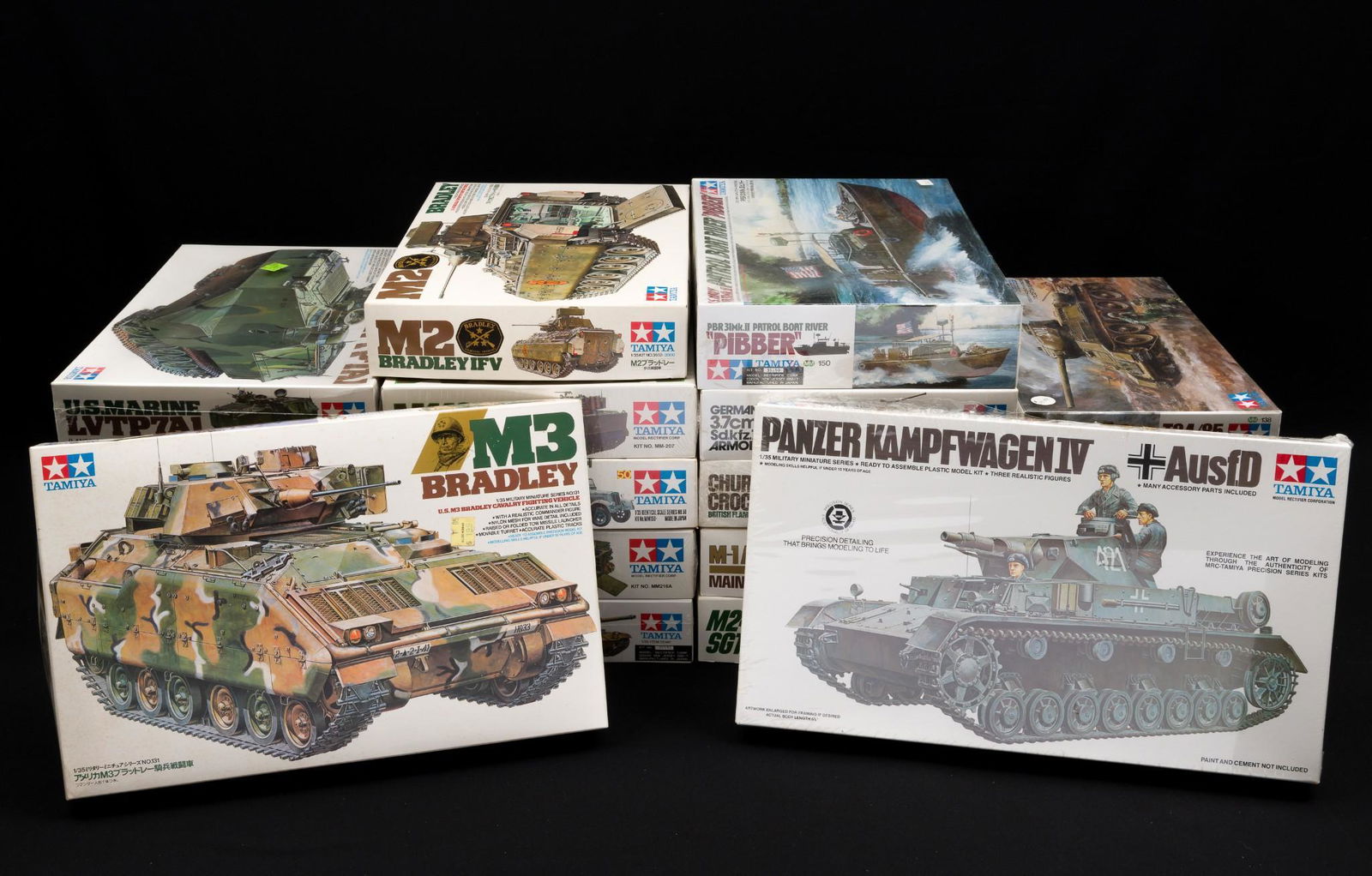 20 Tamiya 1/35 Military Tanks & Vehicles
